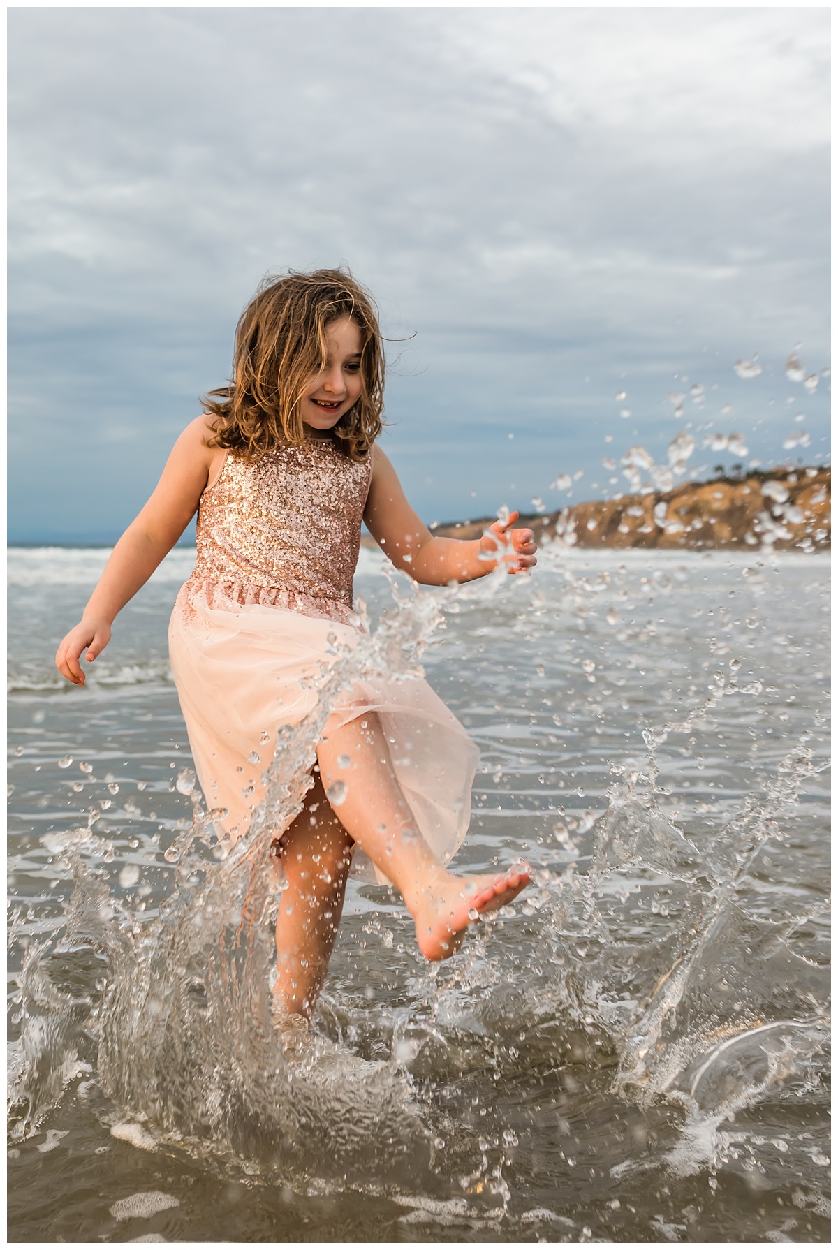 Make a Splash at Your Beach Photo Session! - lonibrookephotography.com